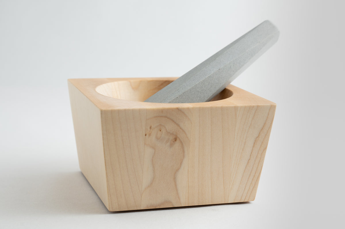 Mörser & Stößel; Jodo Tischlerei – Werkraum Bregenzerwald GmbH